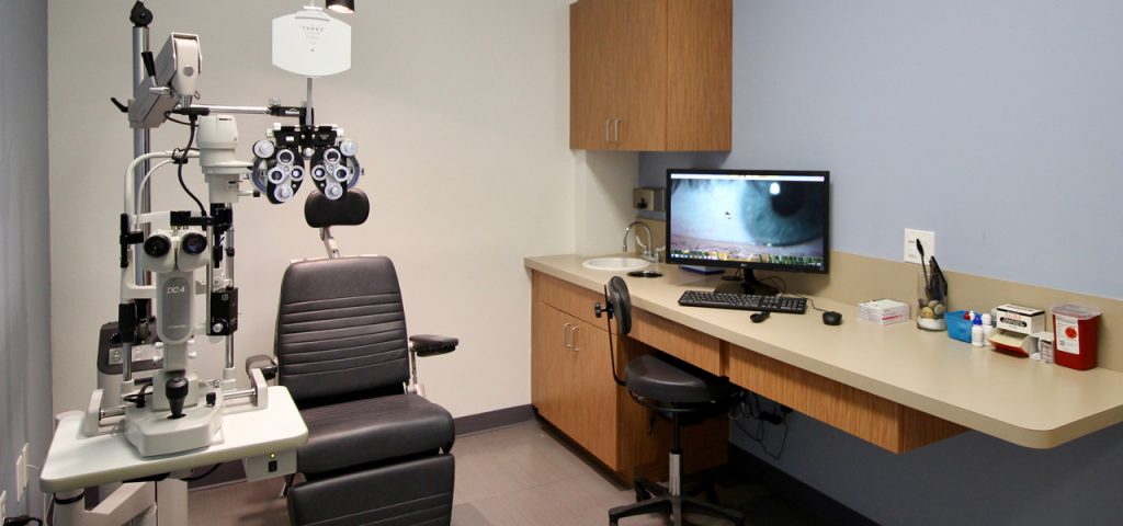 Comprehensive Eye Exams at The Vision Center of West Phoenix